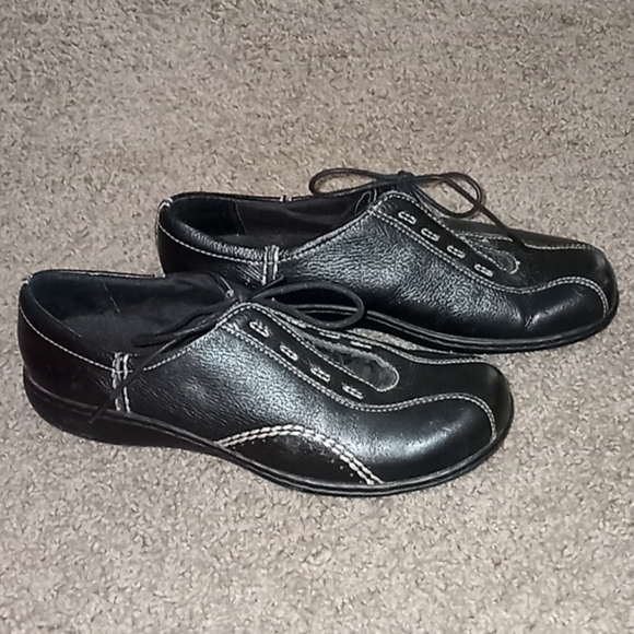 Clarks | Shoes | Clarks In Excellent Condition | Poshmark